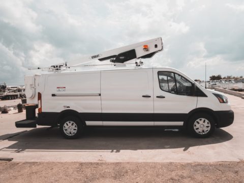 Versalift Bucket Trucks & Aerial Lifts - Safety is Priority #1 | JDC